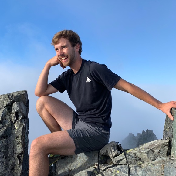 Nathan's Closet (@nathanyeag) | Poshmark